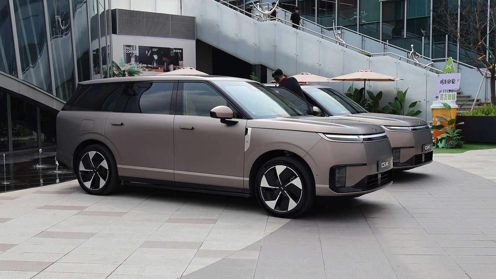 Huawei ADS vs Tesla FSD vs BYD God's Eye: 2026 Comparison